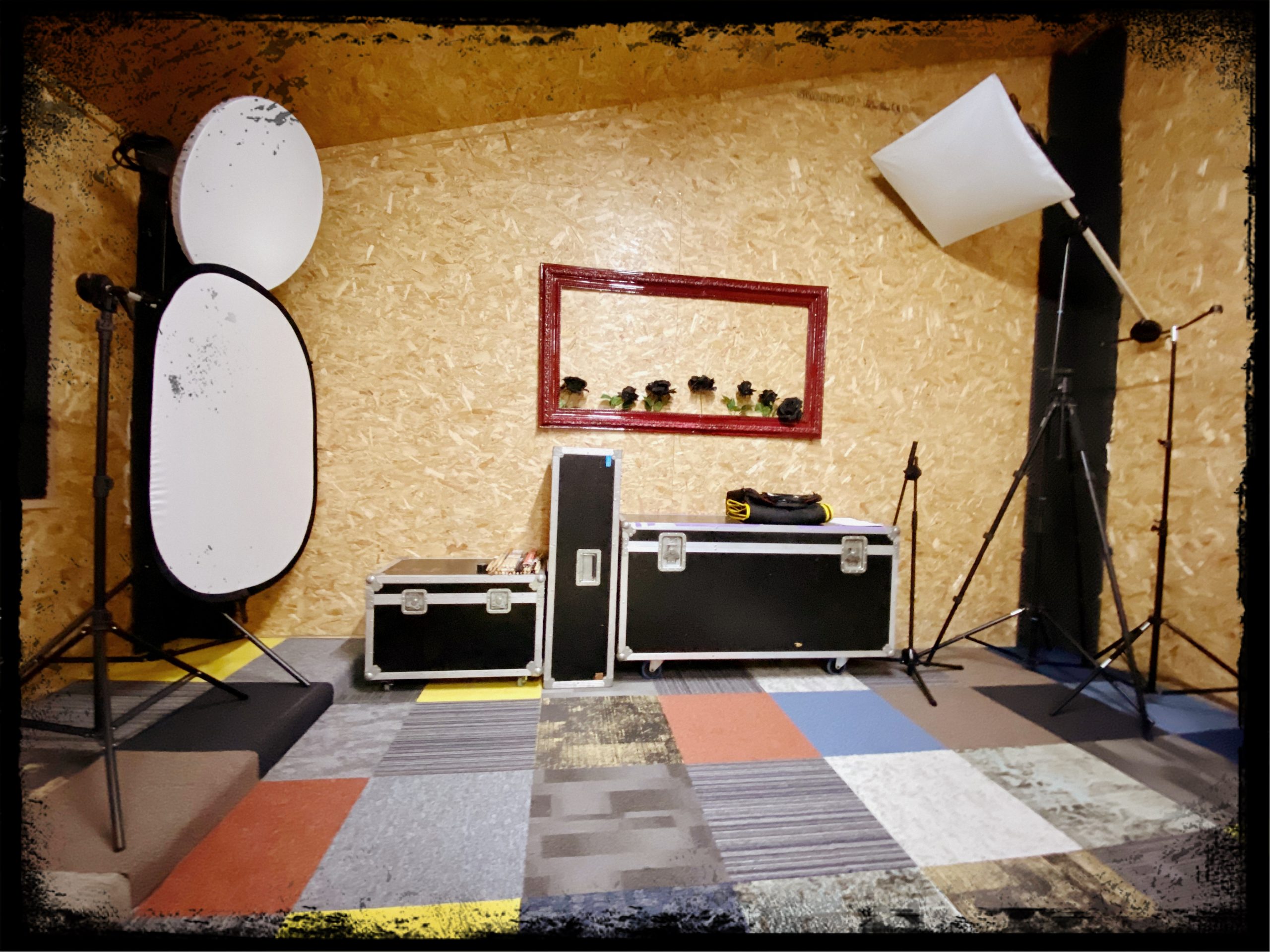 Gallery – Black Stone Roses