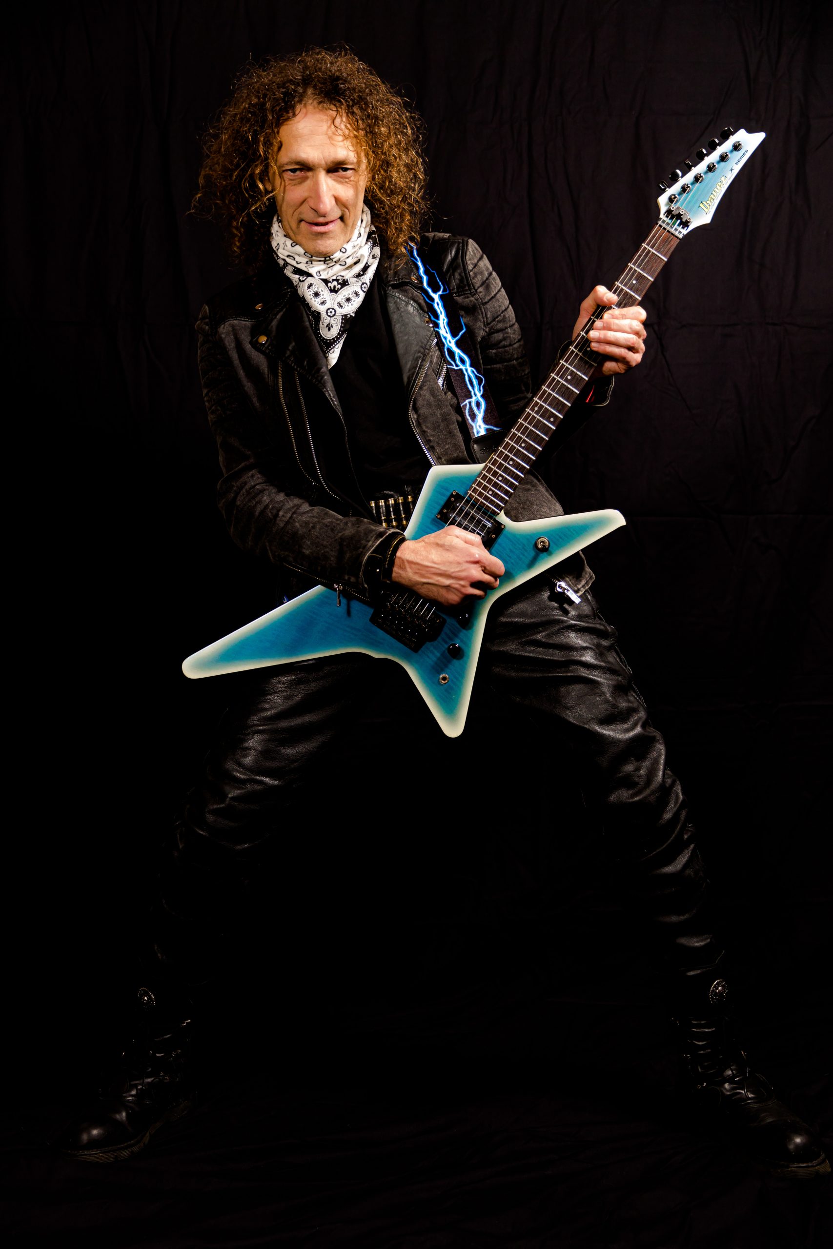 Gear – Black Stone Roses